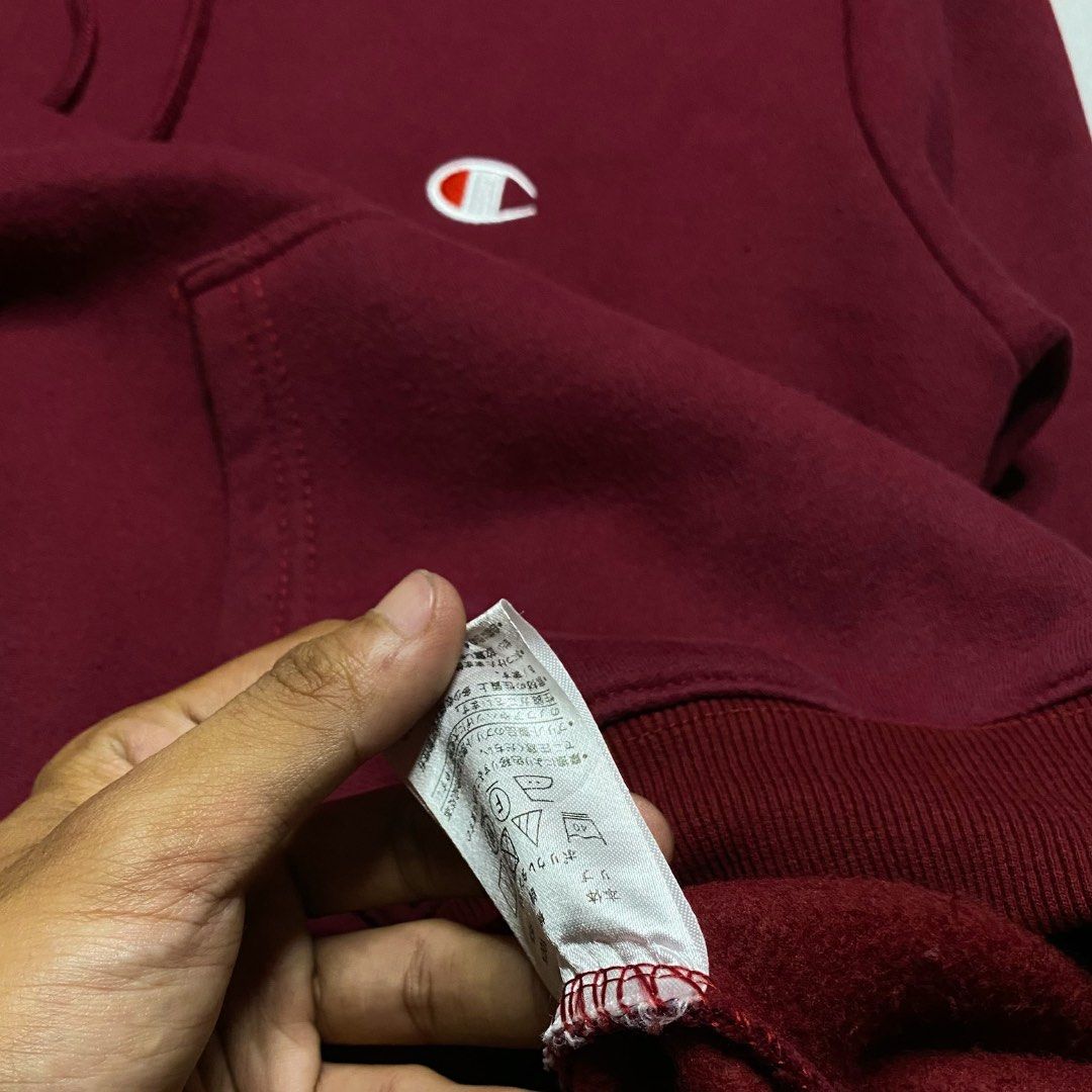 CHAMPION BASIC LOGO, Men's Fashion, Activewear on Carousell