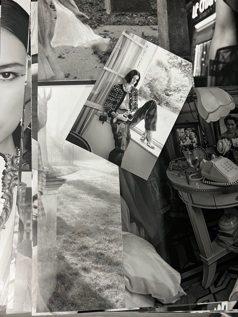 Chanel souvenir - beautiful black cardboard + 8 A3 size photos + poster ...