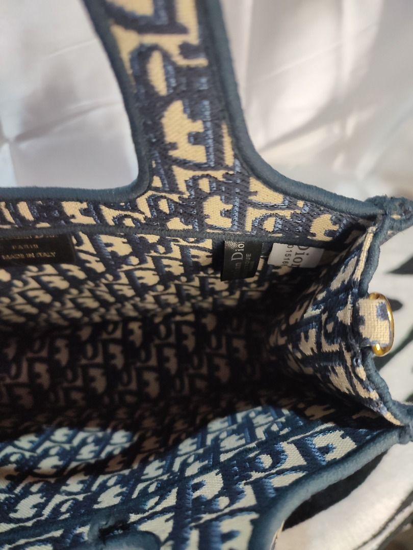 Christian Dior VIP Gift Book Tote Small Size Two Way with Strap, Women ...
