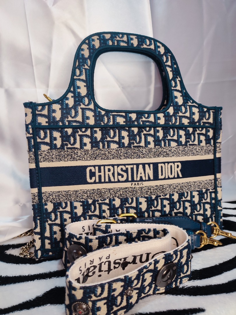Christian Dior VIP Gift Book Tote Small Size Two Way with Strap on ...