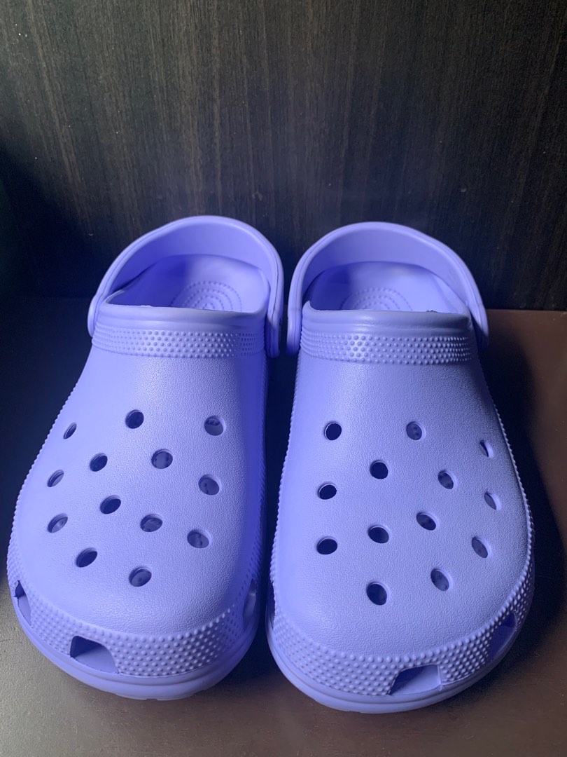 Crocs Classic Clogs (Pastel Purple), Men's Fashion, Footwear, Slippers ...