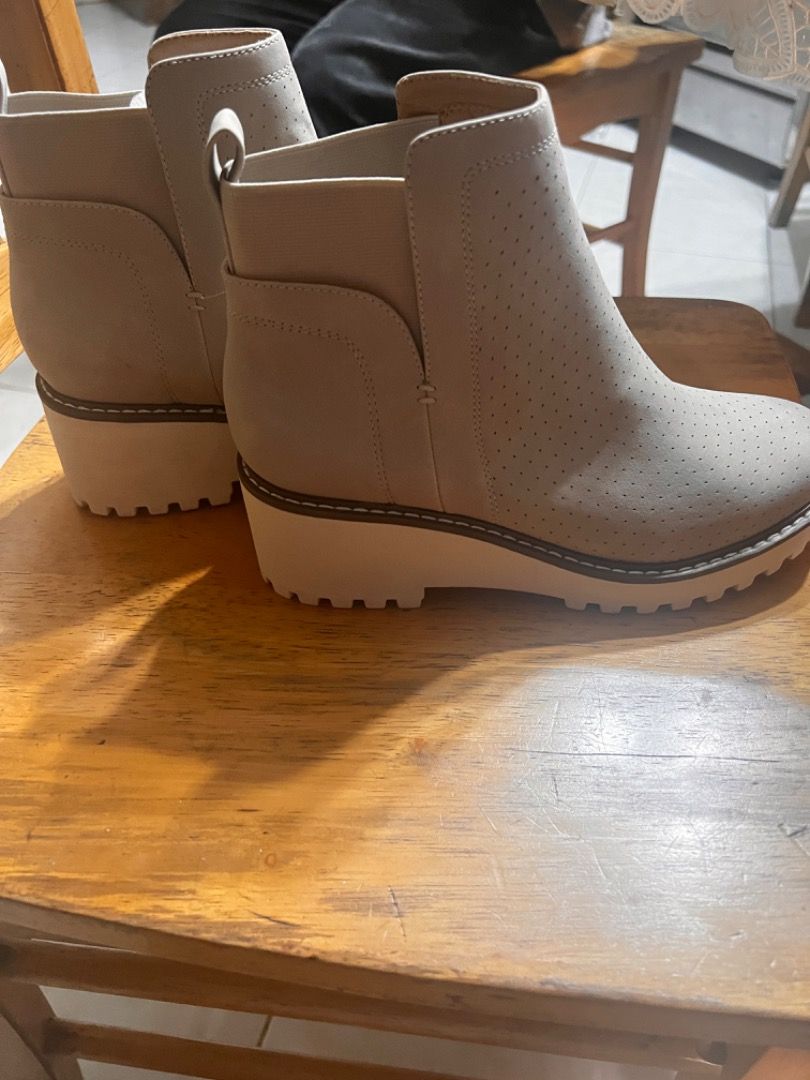Dolce Vita & Report shoes, Women's Fashion, Footwear, Shoe inserts on ...