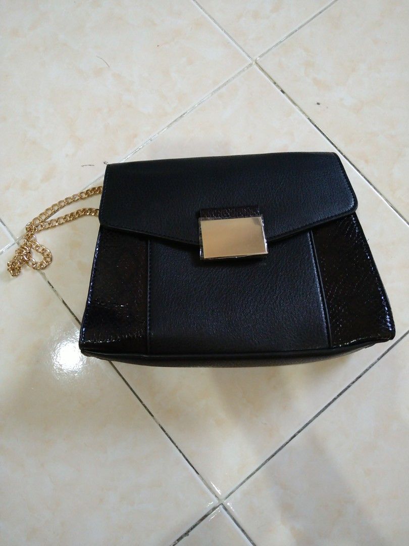 Dorothy Perkin Black Panel Hardware Crossbody Bag, Women's Fashion ...