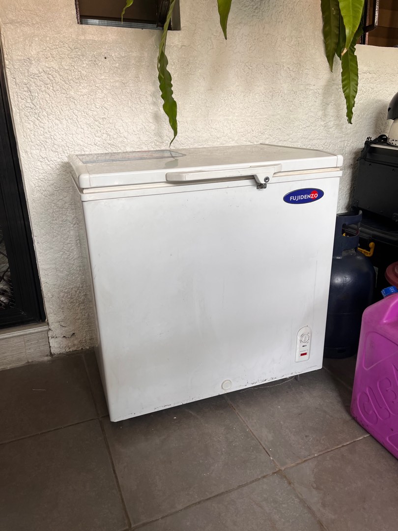 FujiDenzo Chest Freezer FC-04ADF, TV & Home Appliances, Kitchen ...