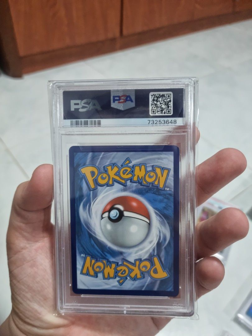Gold Galarian Moltres PSA 10 Slab | Modern Pokemon | Gold Card ...