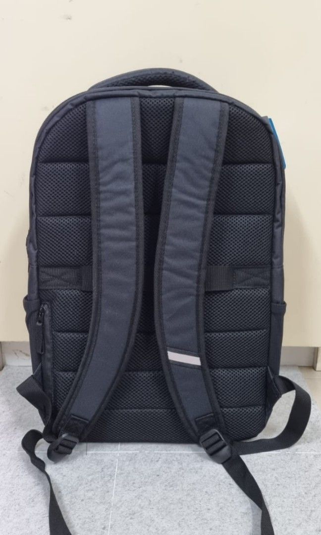 HP Renew Business 17.3 inch laptop backpack, Men's Fashion, Bags ...