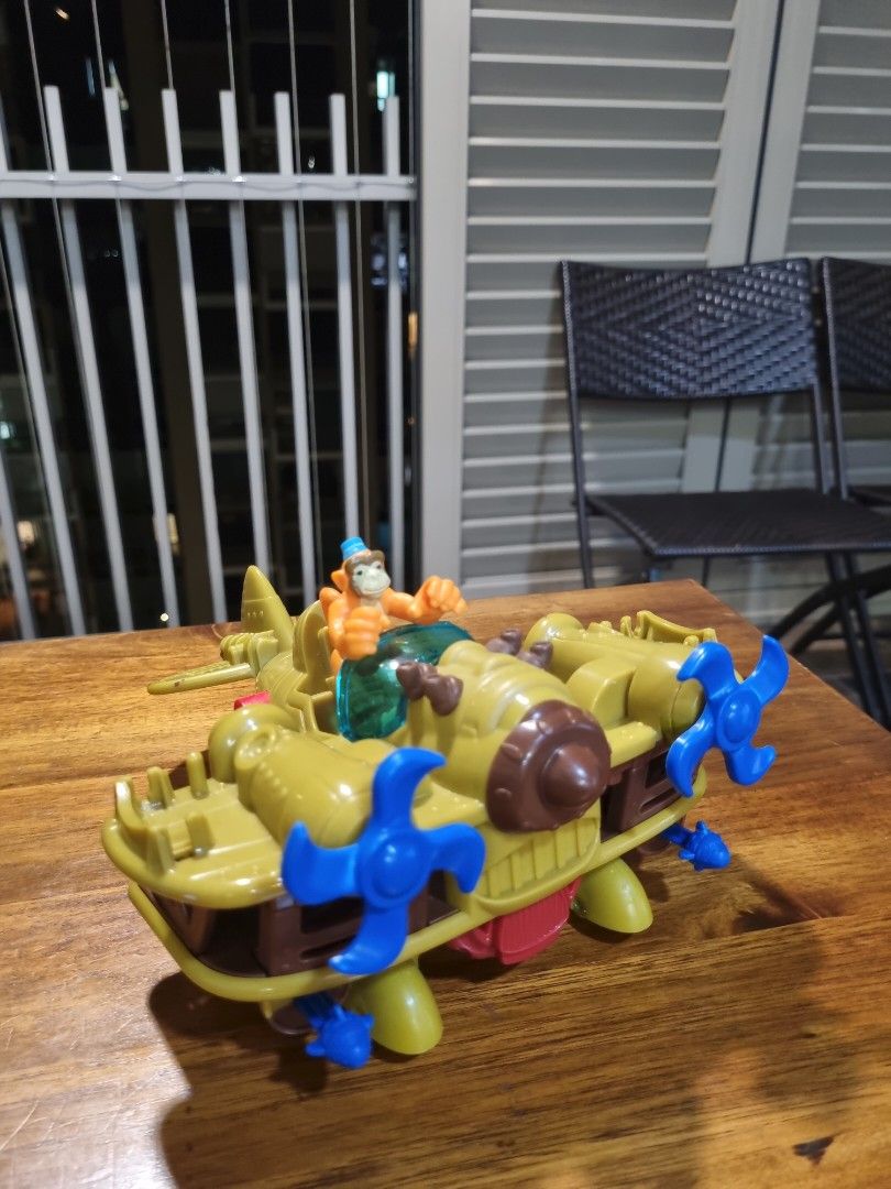 Imaginext Monkey Piloting a Plane, Hobbies & Toys, Toys & Games on ...