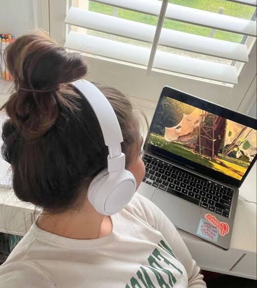 JBL Tune 700BT White Bluetooth Headphones Gaming Aesthetic Alt Headset ...