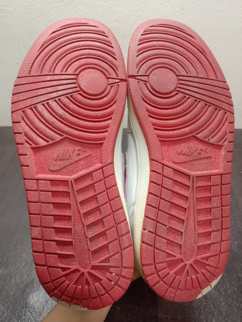 KASUT BUNDLE NIKE AIR JORDAN 1 METALLIC RED 7.5UK, Men's Fashion ...