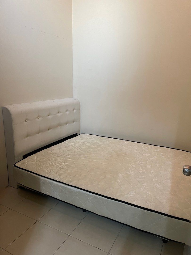 Katil dan Tilam Untuk Dilepaskan, Furniture & Home Living, Furniture ...