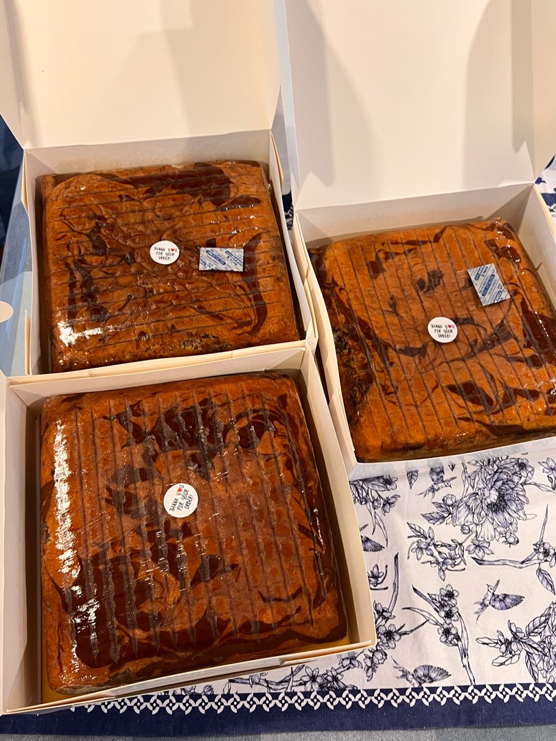 Kek marble raya order, Food & Drinks, Homemade Bakes on Carousell