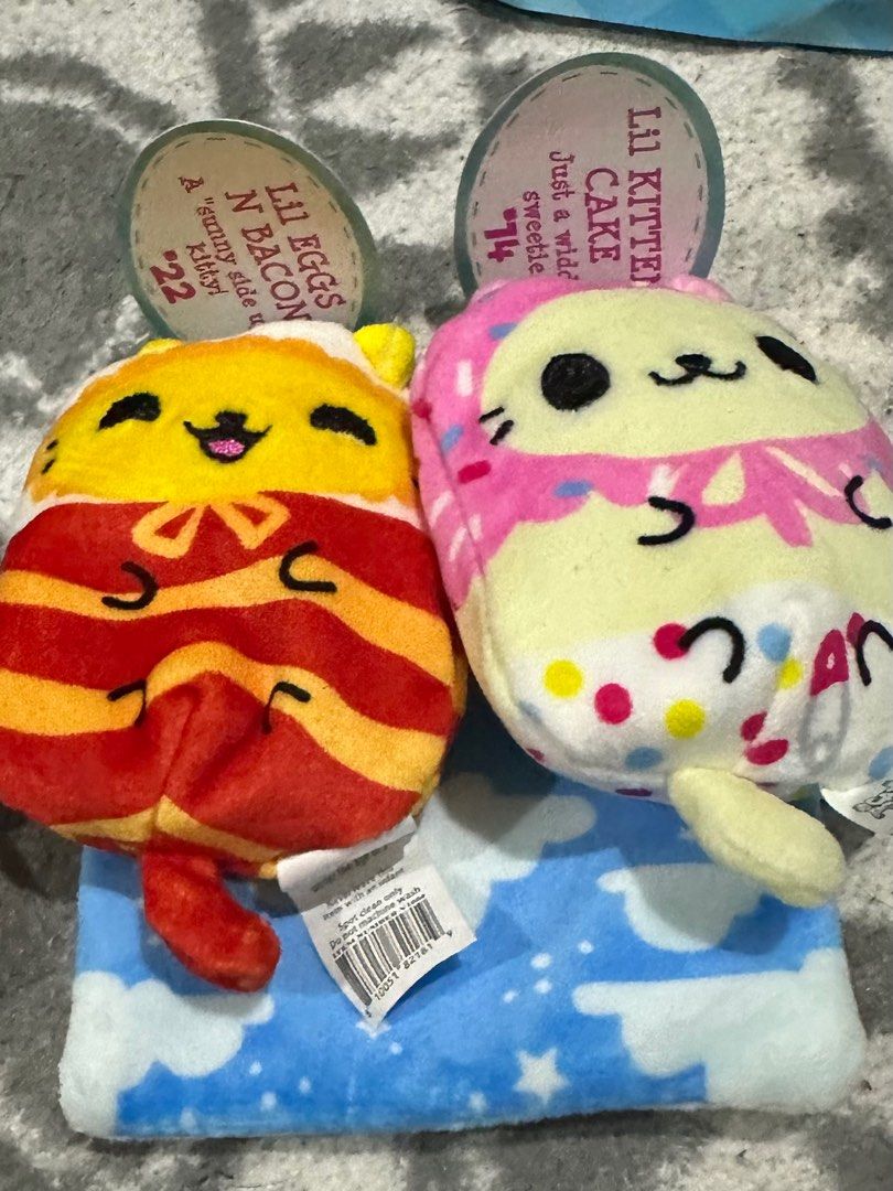 Kittens vs Gherkins, Hobbies & Toys, Toys & Games on Carousell