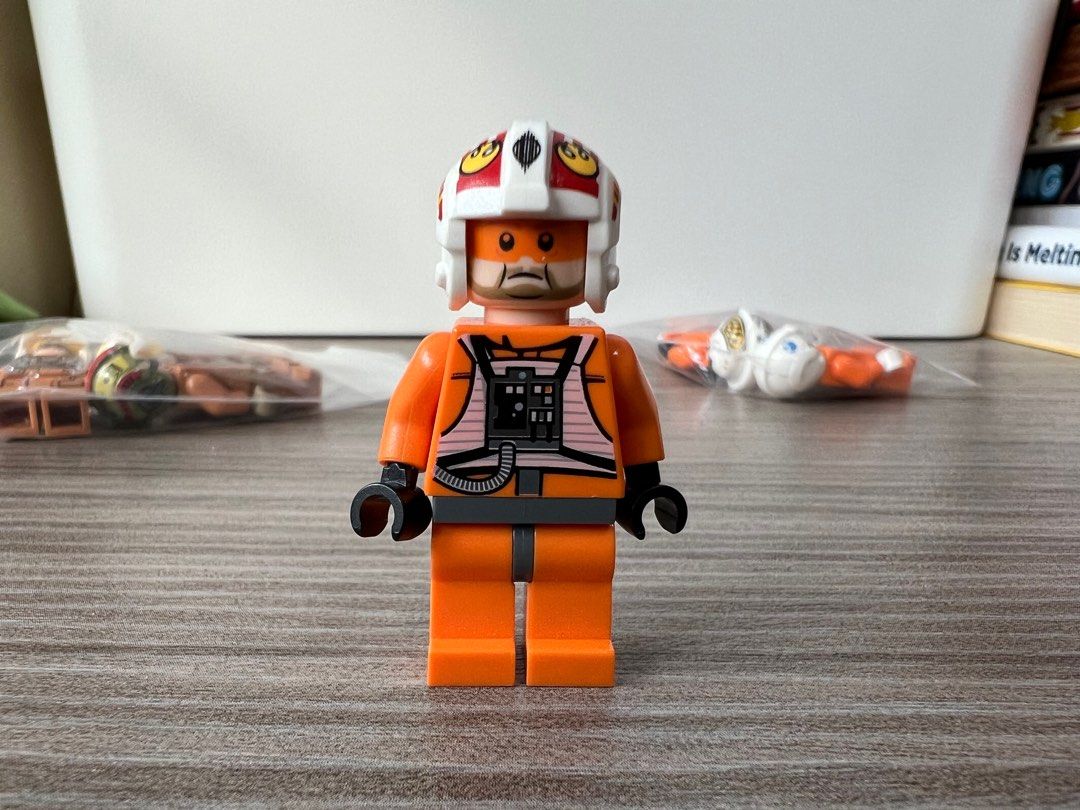 LEGO Star Wars - Rebel pilot Jek Porkins, Hobbies & Toys, Toys & Games ...