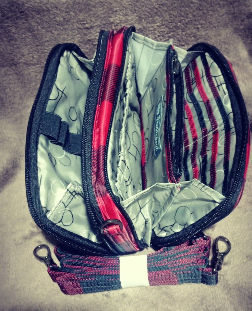 Lug Roundabout Wallet Convertible Crossbody Bag, Women's Fashion, Bags ...