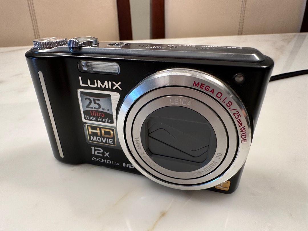Lumix 25mm Ultra wide Angle x 12 zoom, Photography, Cameras on Carousell