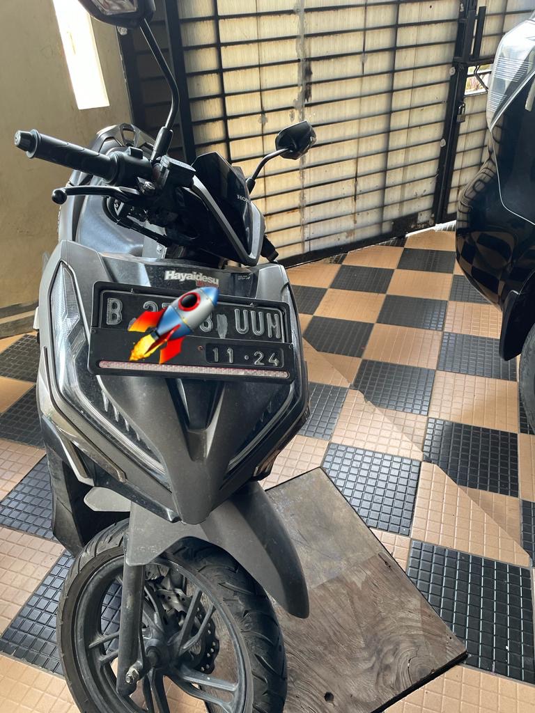 New Honda Vario 150 keyless, Pemake terawat, Motor di Carousell