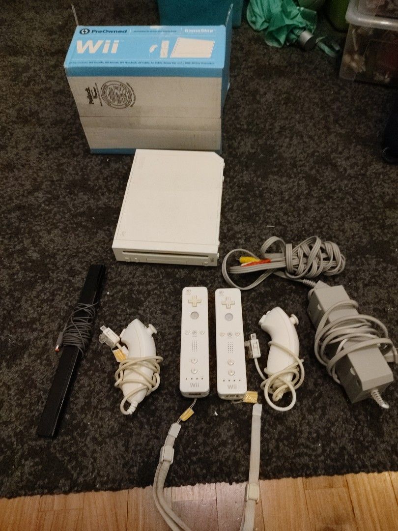 Nintendo Wii Console, Video Gaming, Video Game Consoles, Nintendo on ...
