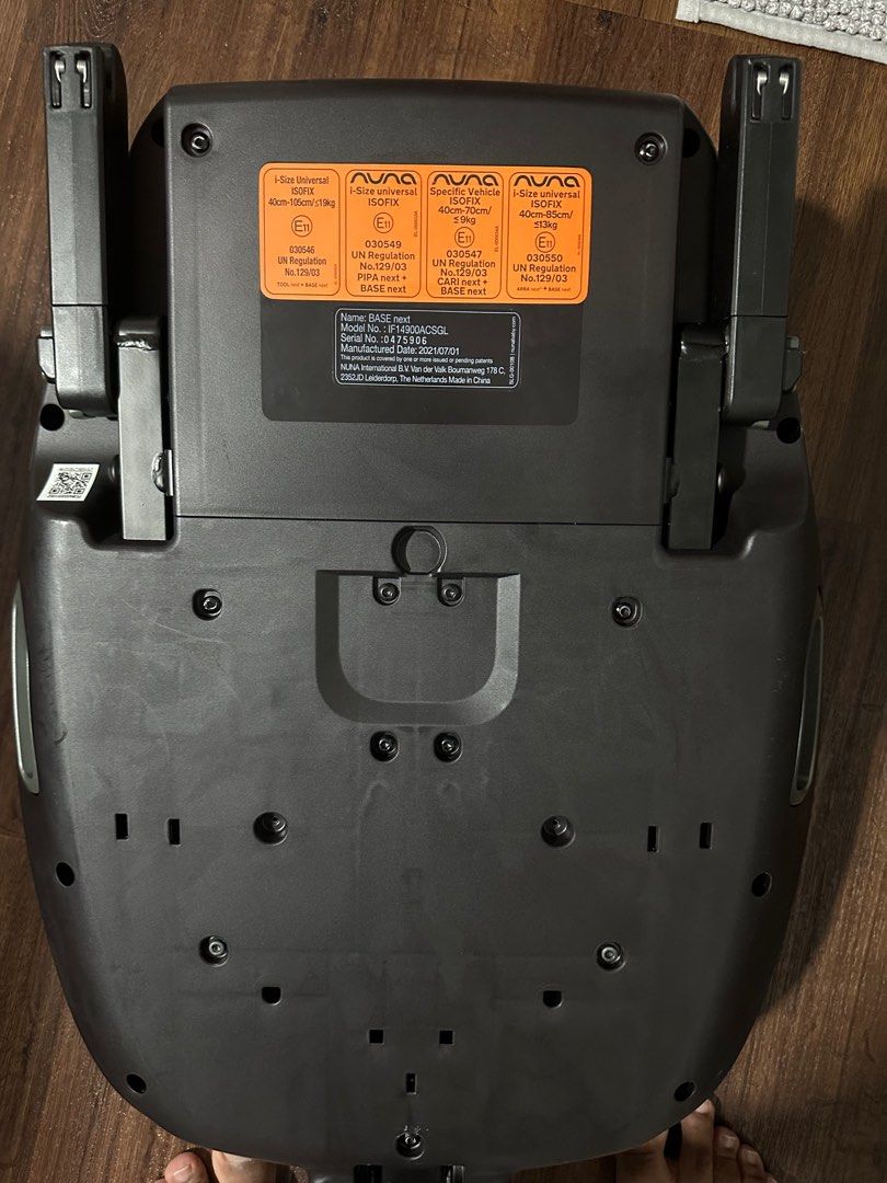 Nuna Base Next 360 ISOfix system, Babies & Kids, Going Out, Car Seats ...