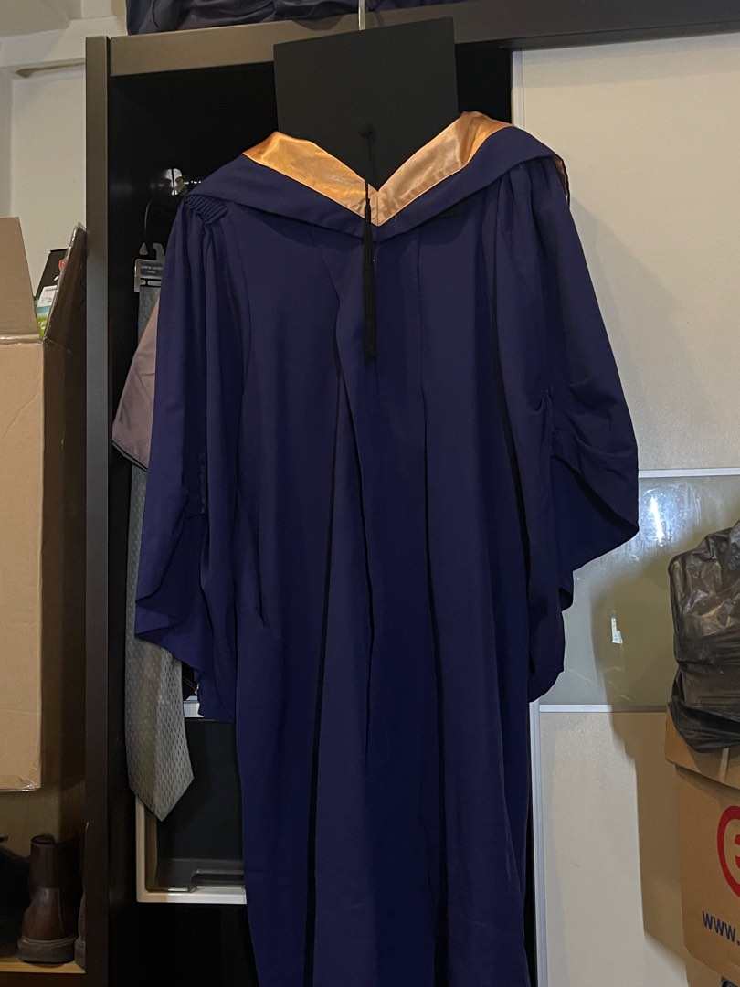 NUS Graduation Science Gown, Men's Fashion, Coats, Jackets and ...