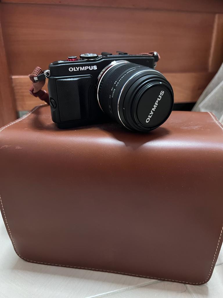 Olympus Camera, Photography, Cameras on Carousell