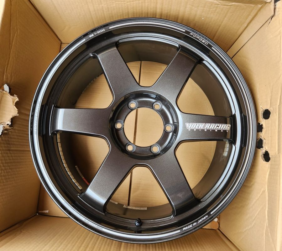 Original TE37 ulpcd 20/8.5 6/139 + 20 on Carousell