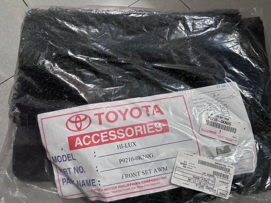 Original Toyota Hilux Conquest Rubber Matting, Car Parts & Accessories ...