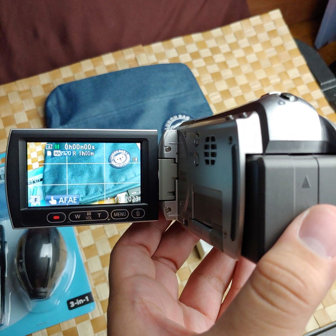 Panasonic HDC-SD200 Full HD Video Handy Camera, Photography, Video ...