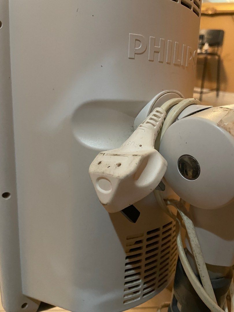 Philips infracare 650watt, hot light, Health & Nutrition, Medical ...