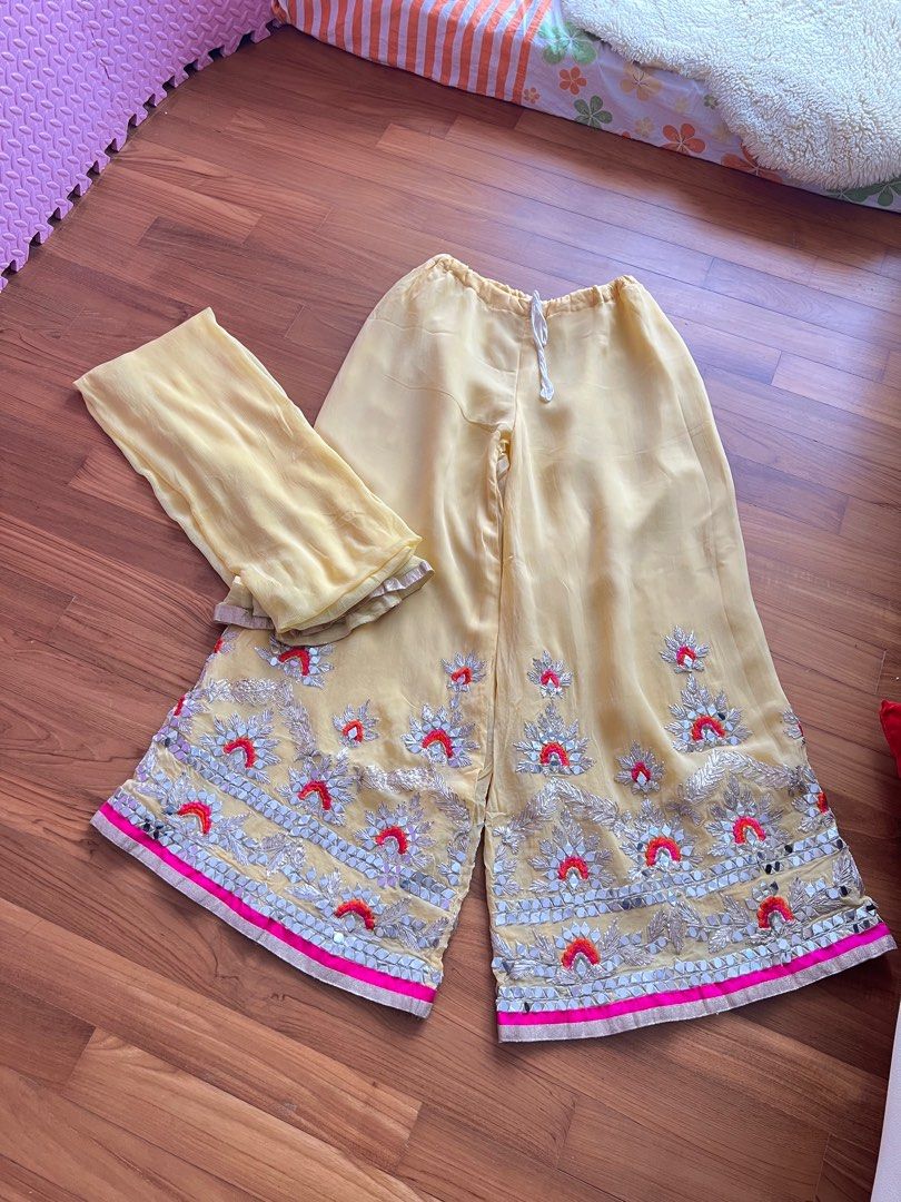 Punjabi suit. hari raya, Women's Fashion, Dresses & Sets, Traditional ...