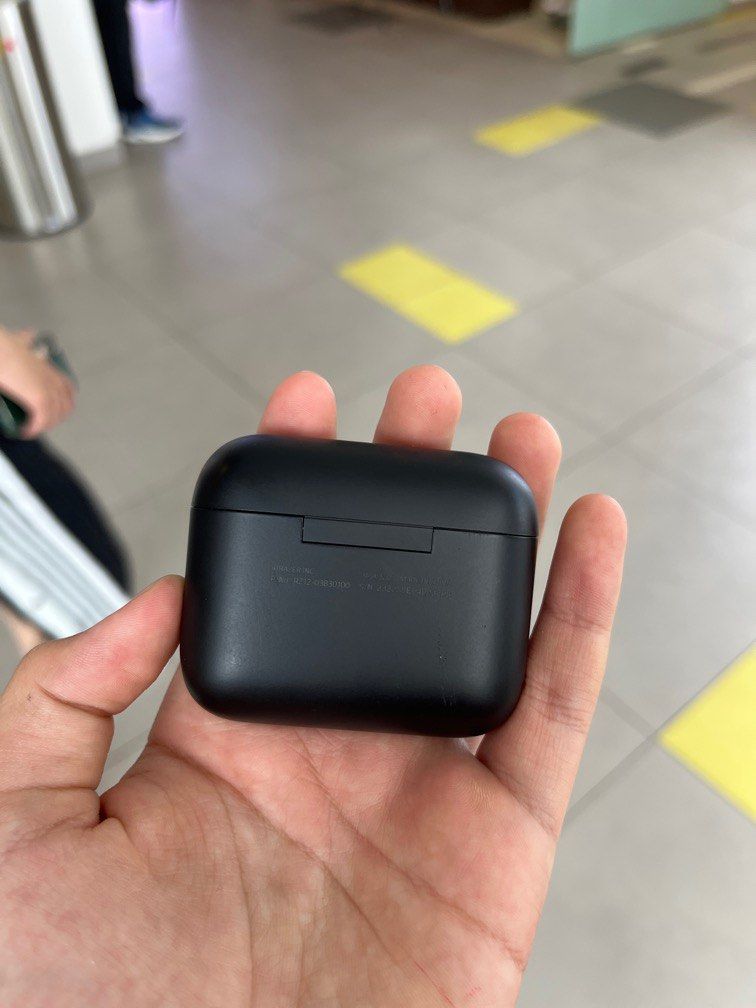 Razer EarPods selling for $40, Audio, Earphones on Carousell