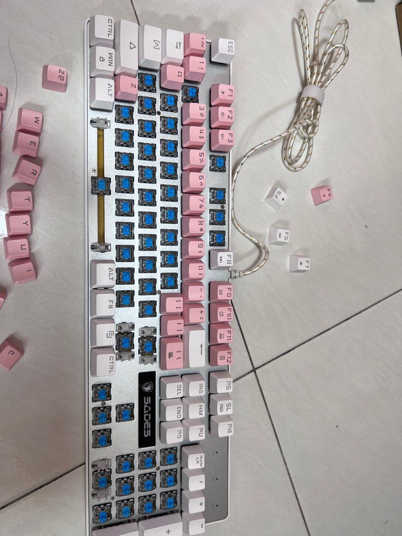 Sades K10 Full Mechanical Keyboard (blue switches) + Razer DeathAdder ...