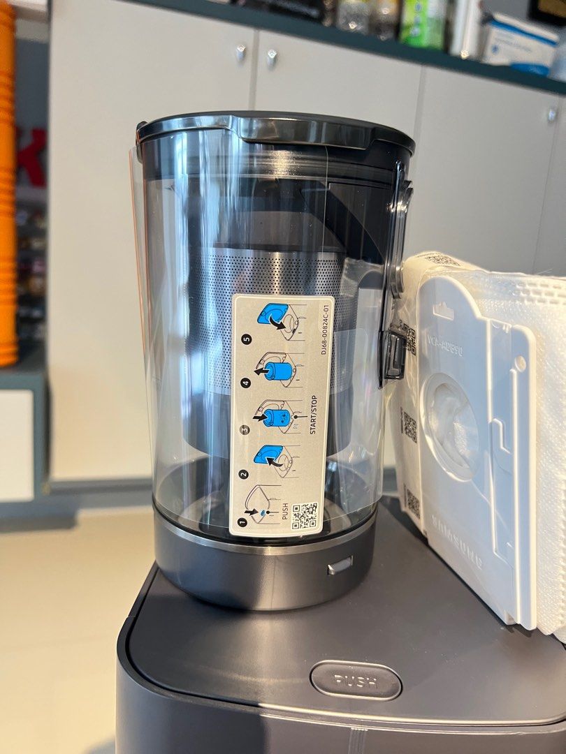 Samsung Clean Station (Stand alone) with 2 dust bags, TV & Home ...