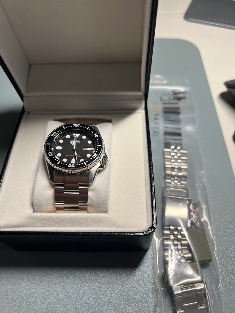 Seiko SKX013 with Strapcode bracelet, Men's Fashion, Watches ...
