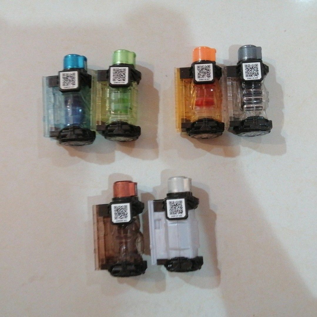 SET DX Kaizoku Densha & Hawk Gatling & Gorilla Televi Fullbottle Kamen ...