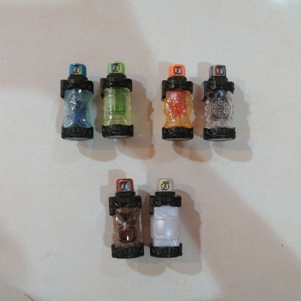 SET DX Kaizoku Densha & Hawk Gatling & Gorilla Televi Fullbottle Kamen ...