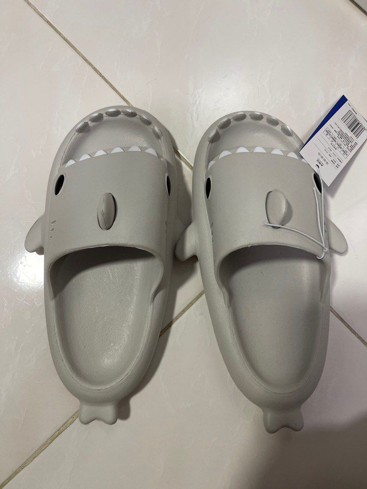 shark slides, Women's Fashion, Footwear, Flats on Carousell