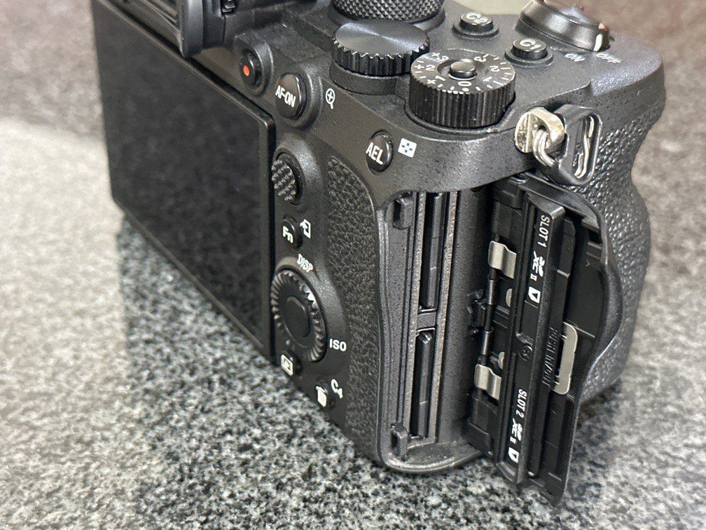 Sony A7R4A 61MP high resolution A7RIVA Like new Full frame E-mount mirrorless camera ...