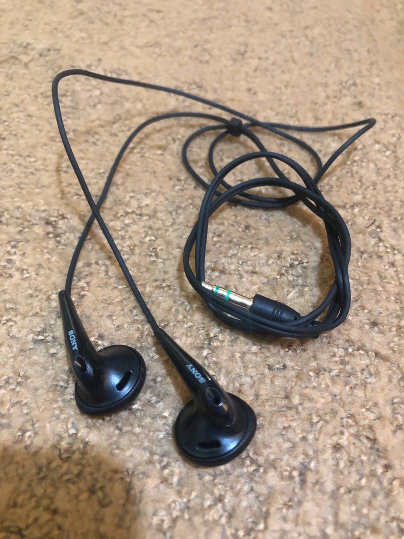 Sony classic stereo earphones from japan, Audio, Earphones on Carousell