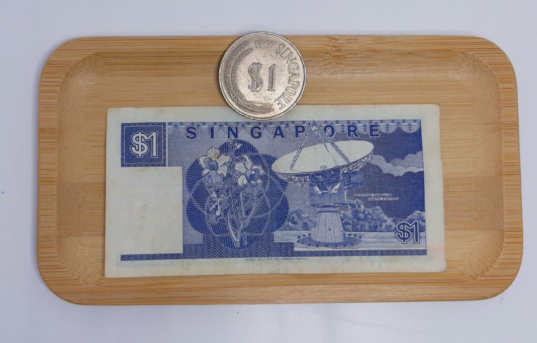 Spore $1 lion coin & ship series $1 note, Hobbies & Toys, Memorabilia ...