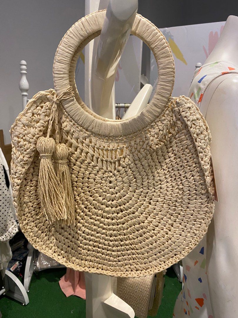 Straw Hand Carry Tote Bag Brand New, Women's Fashion, Bags & Wallets ...