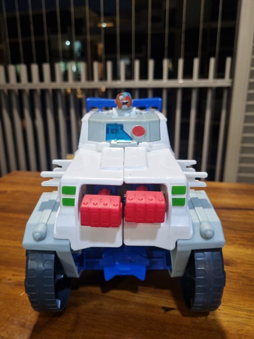 Teen Titan's Cyborg & Car, Hobbies & Toys, Toys & Games on Carousell