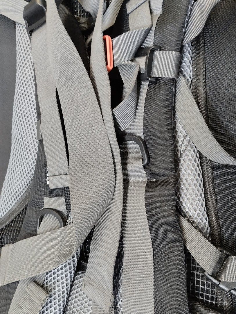The North Face Electron 60, Men's Fashion, Bags, Backpacks on Carousell