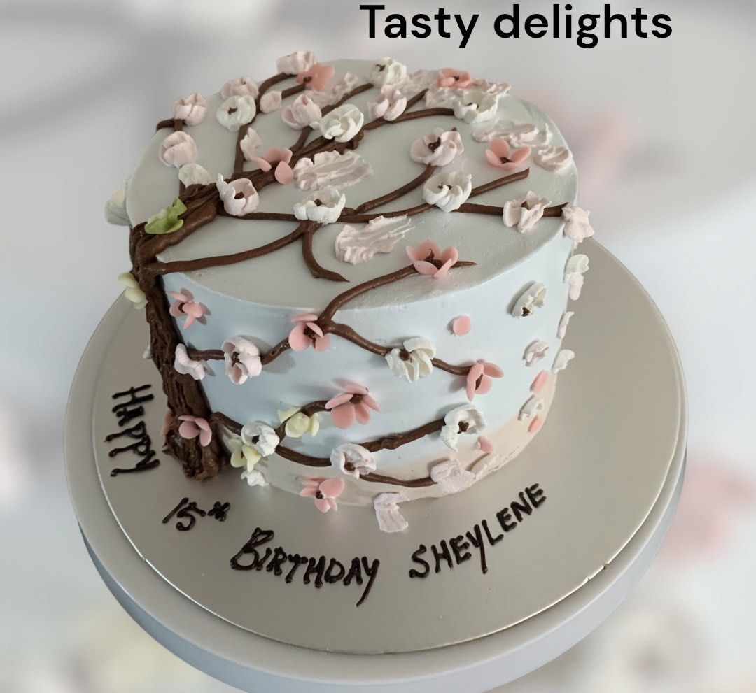 Vanilla cake,Customized cakes,Customised cakes,Birthday cakes,Homemade ...