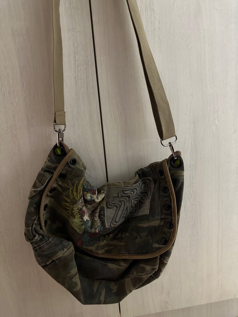 Vintage acubi thrifted military style sling bag/satchel, Women's ...
