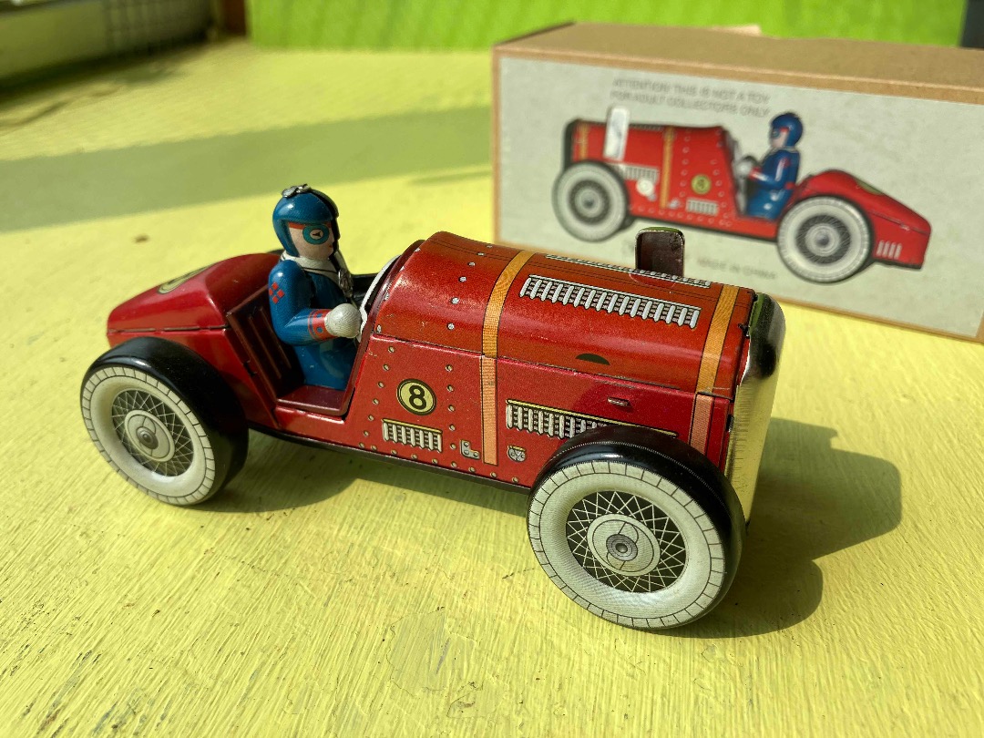 Vintage Tin Toy from China, Hobbies & Toys, Memorabilia & Collectibles ...