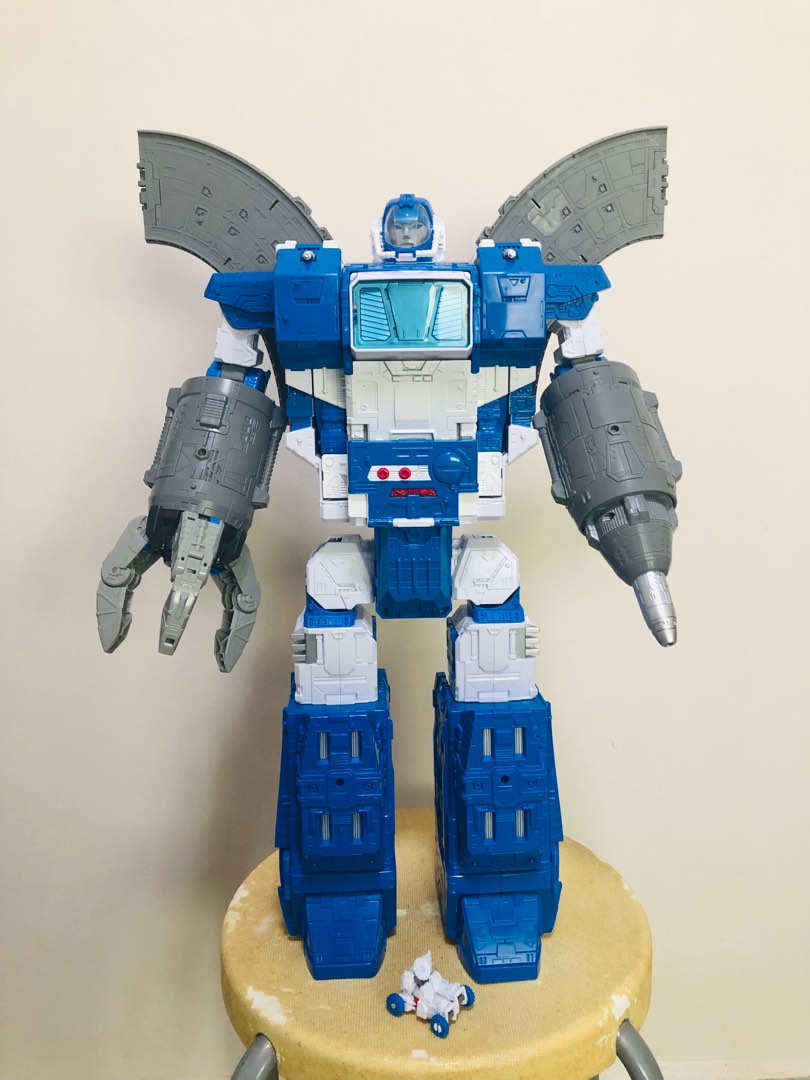 (With box) Transformers Titan Class Guardian with Lunar Tread ...