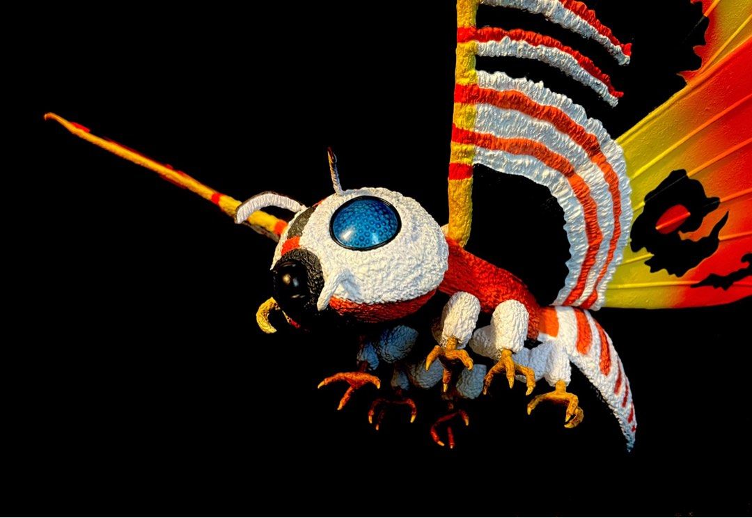 X-PLUS 40cm Toho Large Kaiju series Godzilla VS Mothra - Mothra 1992 ...