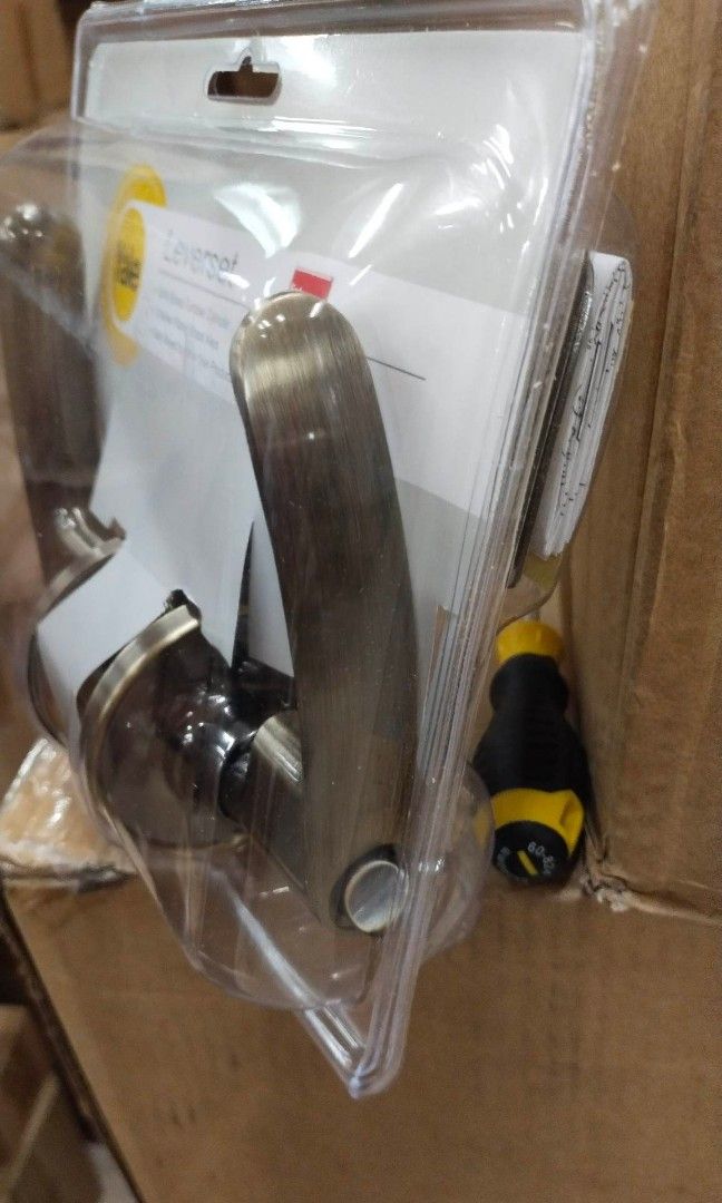 Yale leverset lockset #VL5367 US5 ANTIQUE brass, Furniture & Home ...