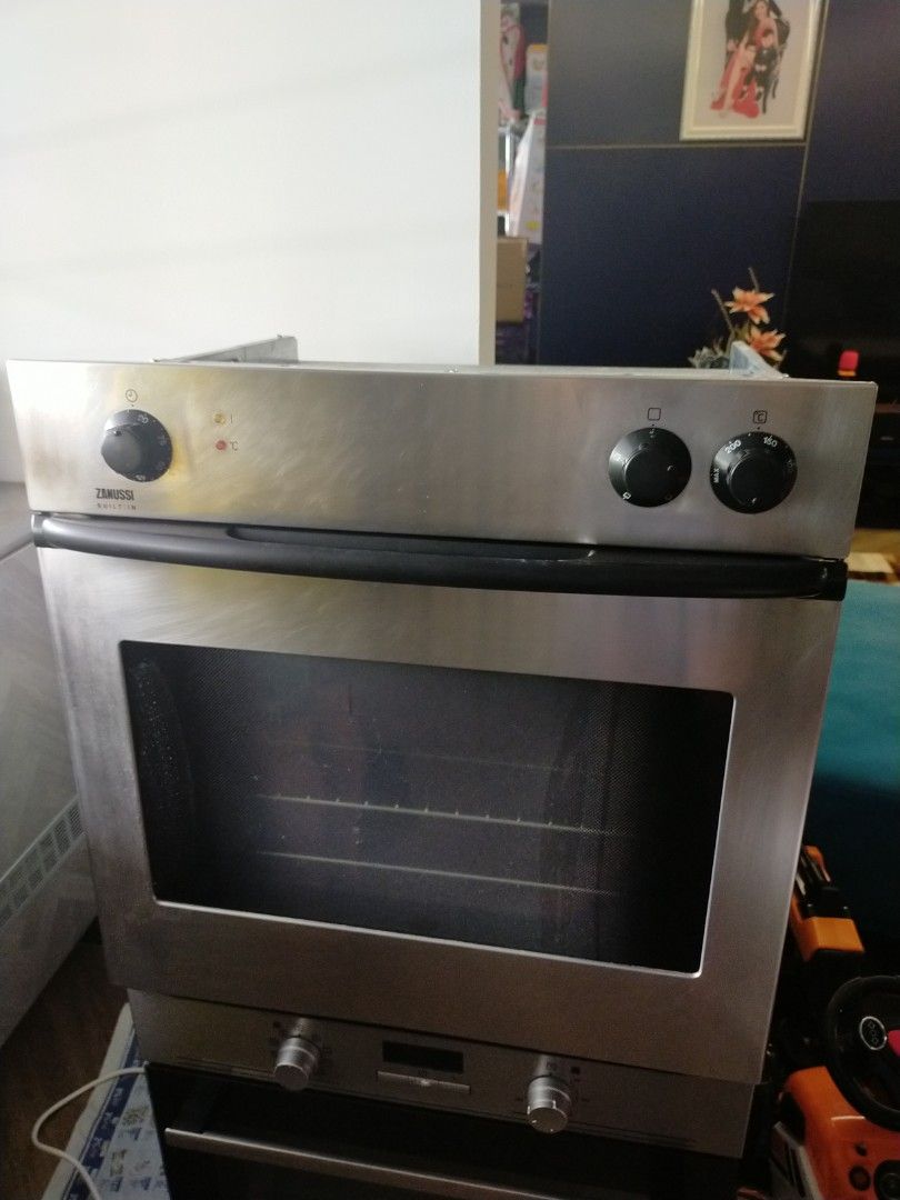 Zanussi built in oven, TV & Home Appliances, Kitchen Appliances, Ovens ...
