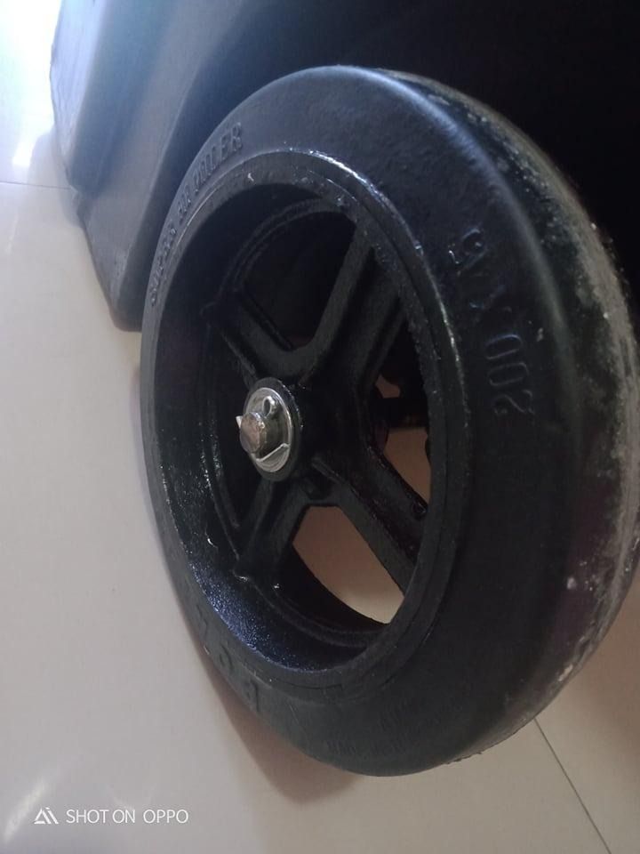 150L Rolling bin trash bin with wheels, Furniture & Home Living ...